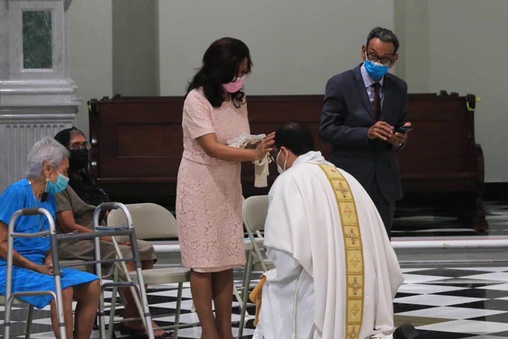 Un presbítero y dos diáconos los primeros ordenados de la Arquidiócesis ...