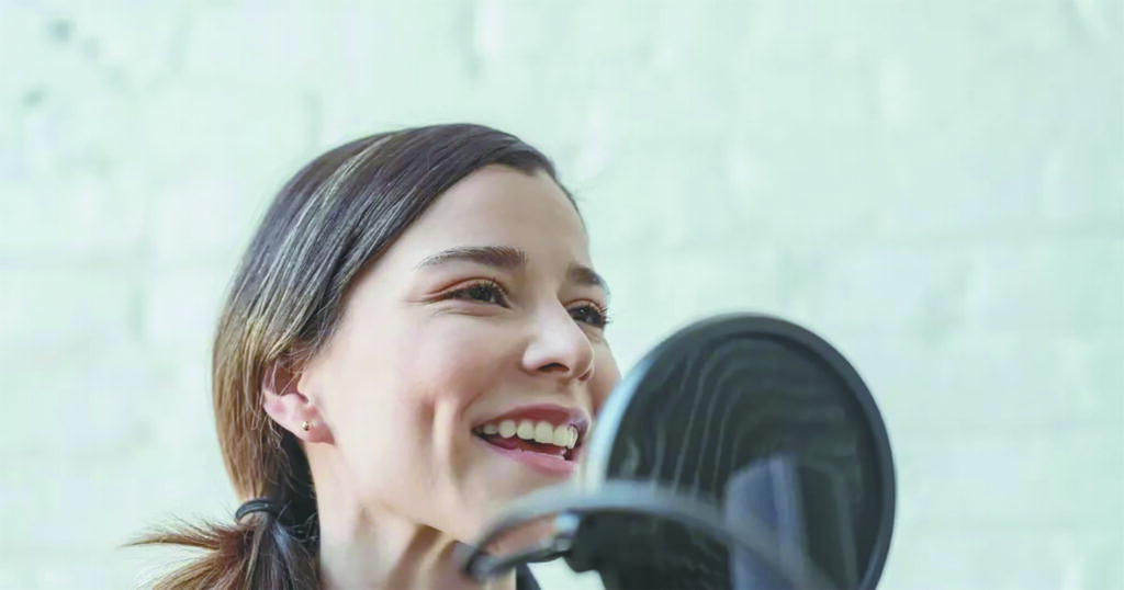 Su voz más que un valor agregado, es su mayor activo - Panorama Católico